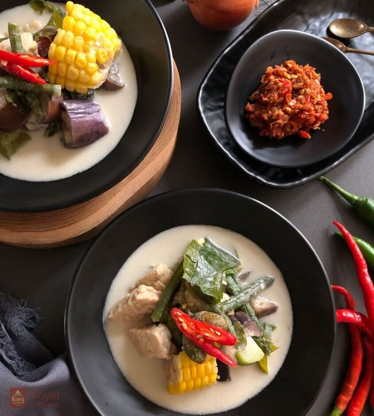 Sayur Lodeh Labu Siam Tradisional — Royal Tumpeng